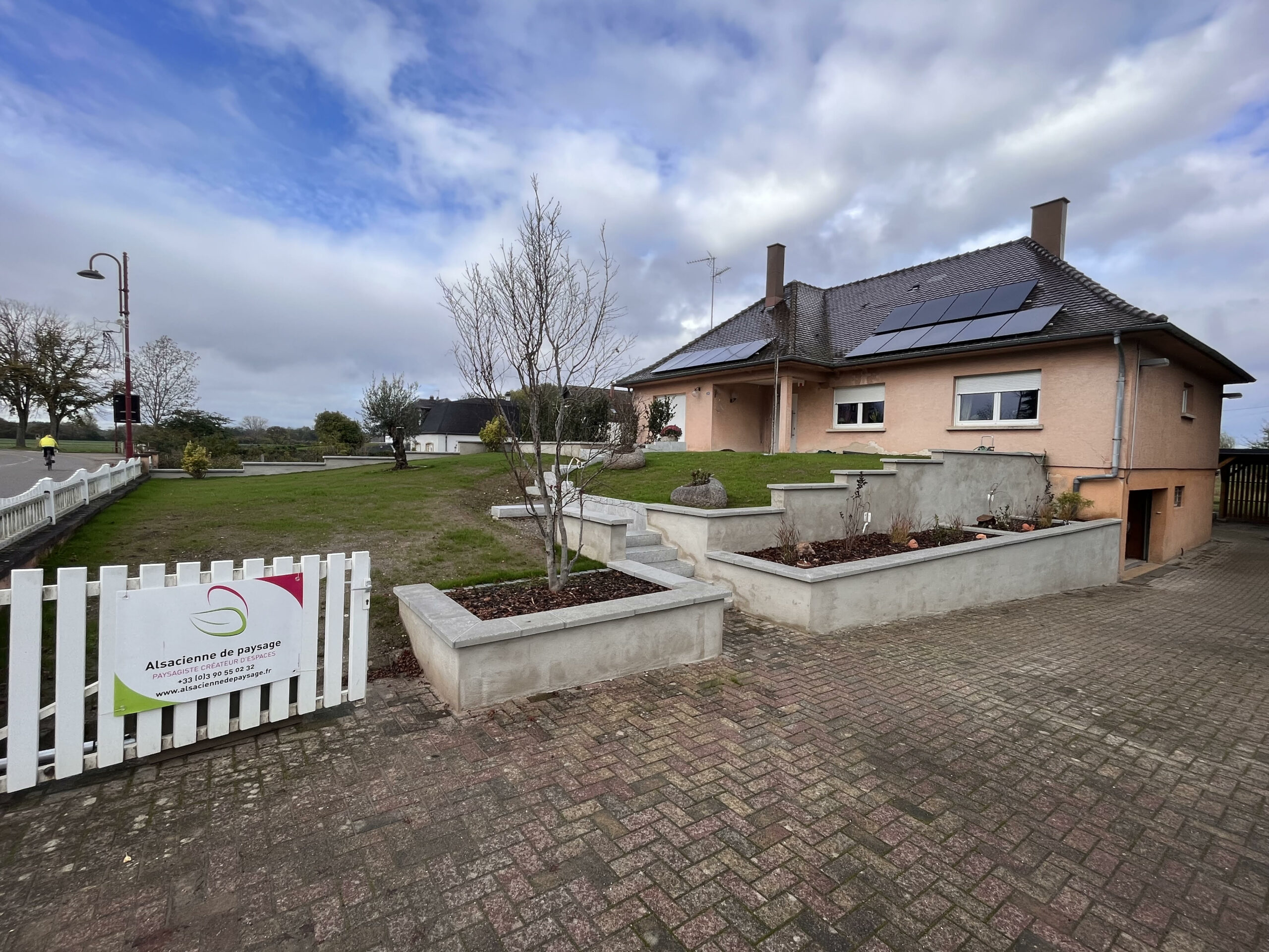 Le nouveau jardin d'une maison pavillonnaire - Aménagement